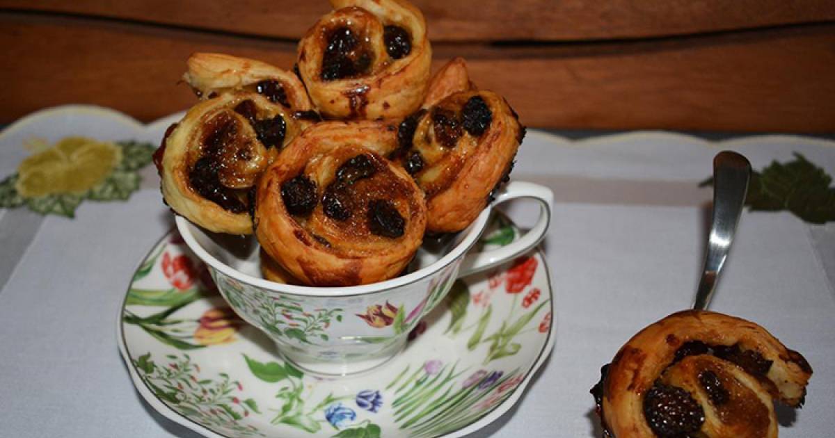 Caracolas de hojaldre con pasas | Cocina y recetas fáciles