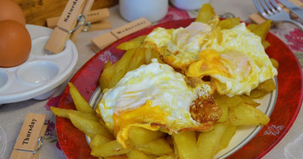 Patatas fritas con huevos | Cocina y recetas fáciles