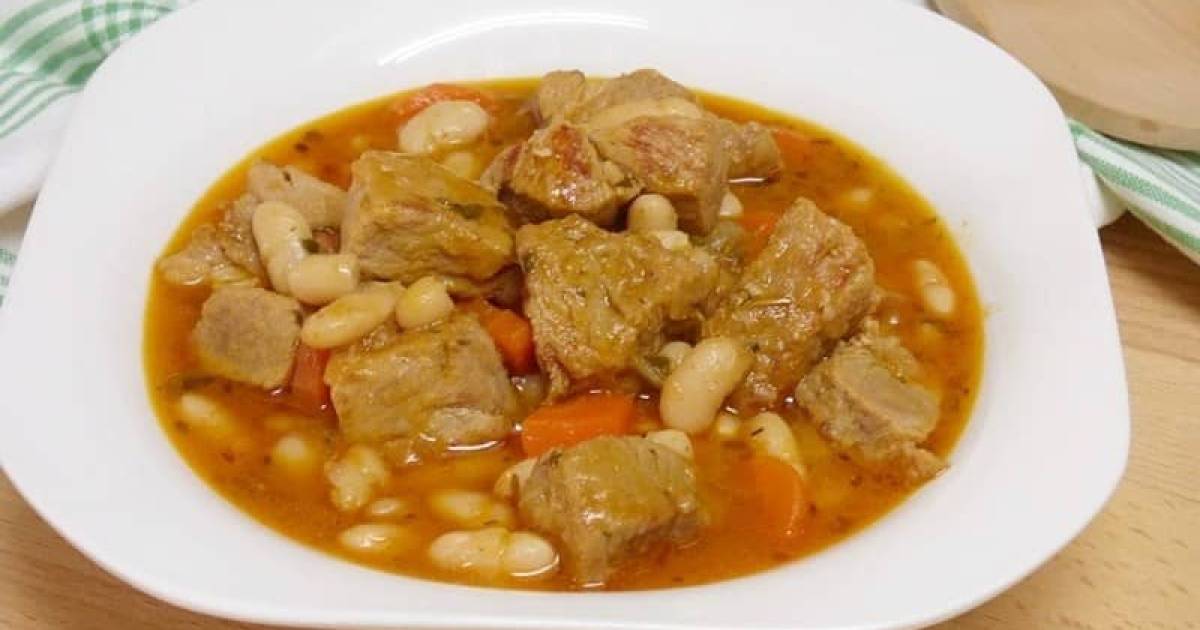 Guiso de cerdo con alubias | Cocina y recetas fáciles