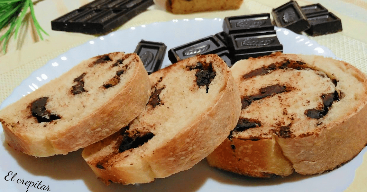 Pan con chocolate (la merienda de toda la vida) | Cocina y recetas fáciles