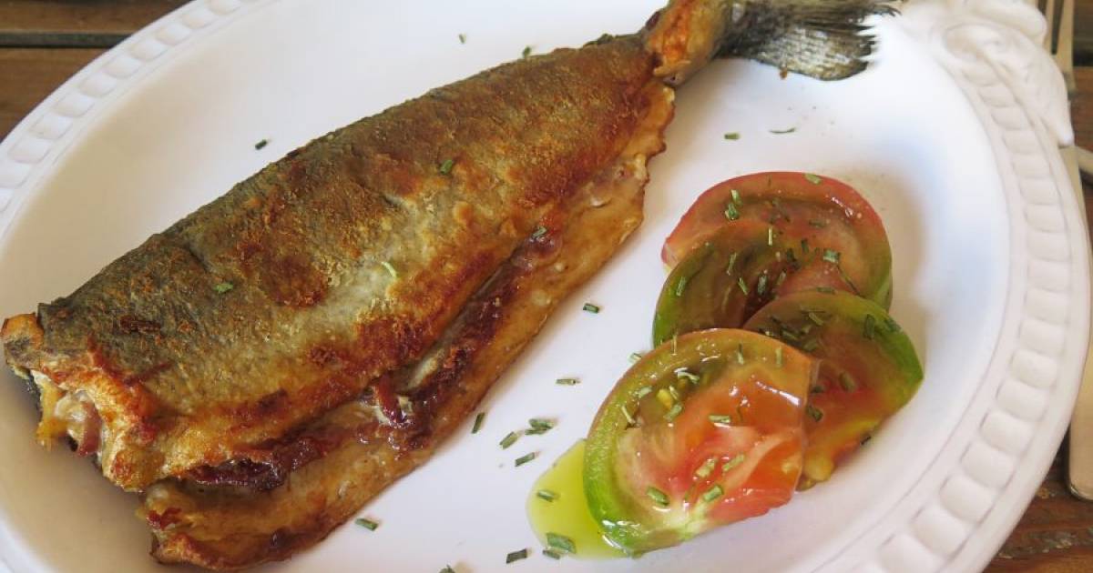 Trucha a la navarra rellena de jamón serrano | Cocina y recetas fáciles