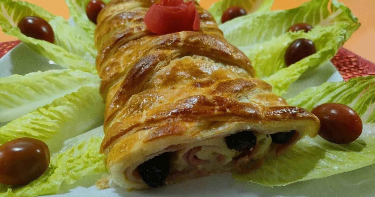 Rollo de hojaldre relleno | Cocina y recetas fáciles