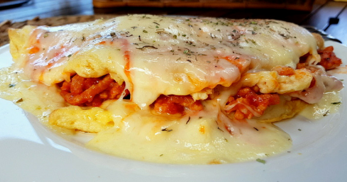 Tortilla rellena de carne | Cocina y recetas fáciles
